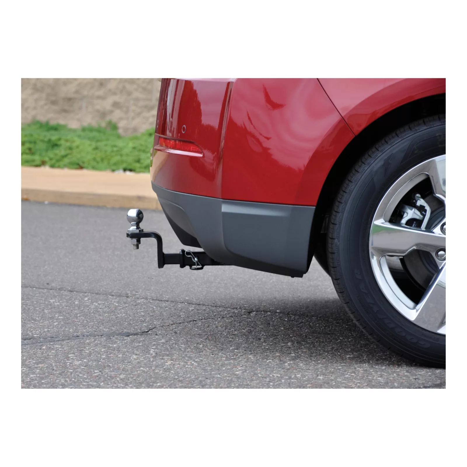 Class 1 Trailer Hitch, 1-1/4" Receiver, Select Chevrolet Volt